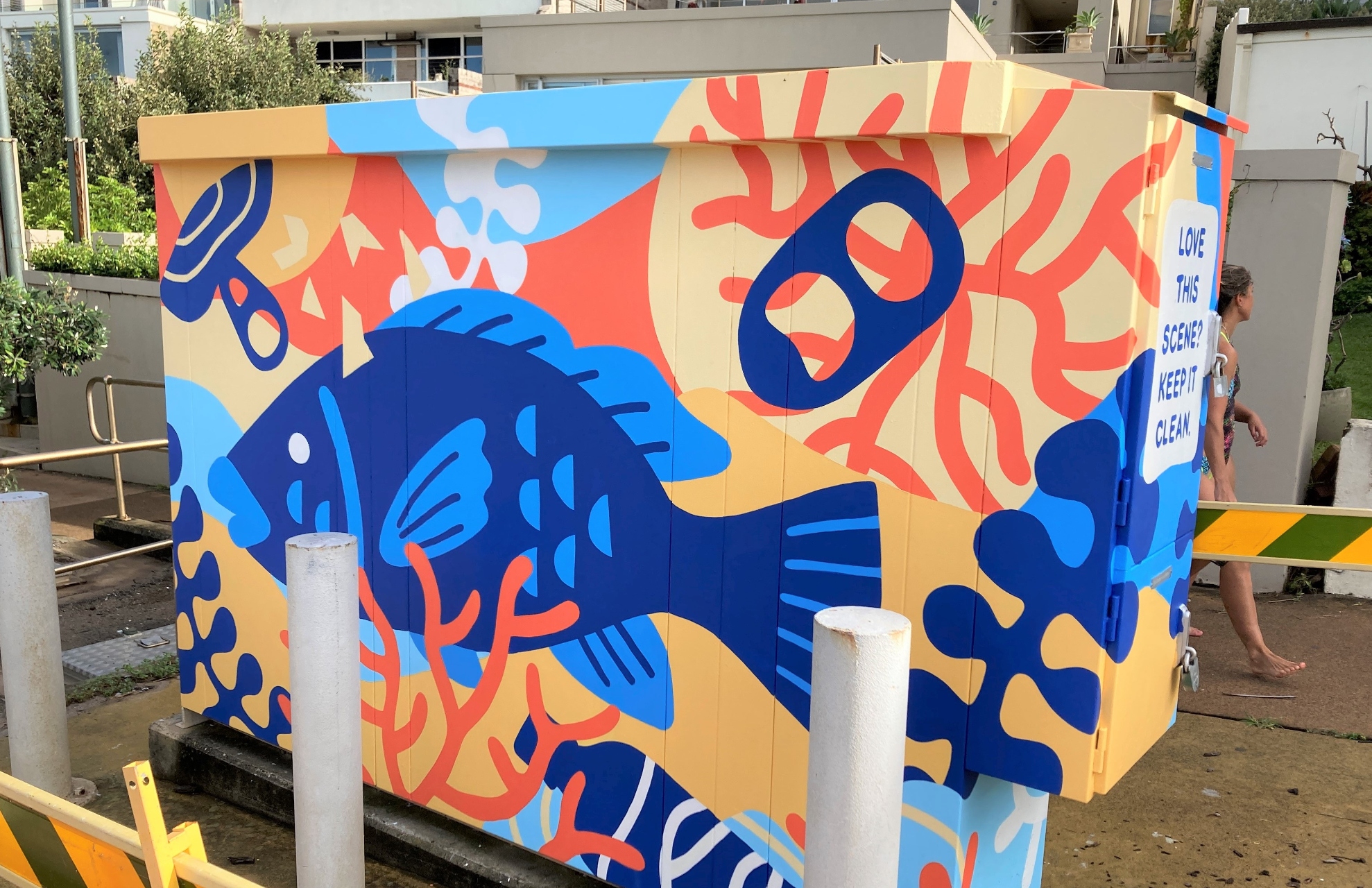 New mural in Sydney's east sends a political message