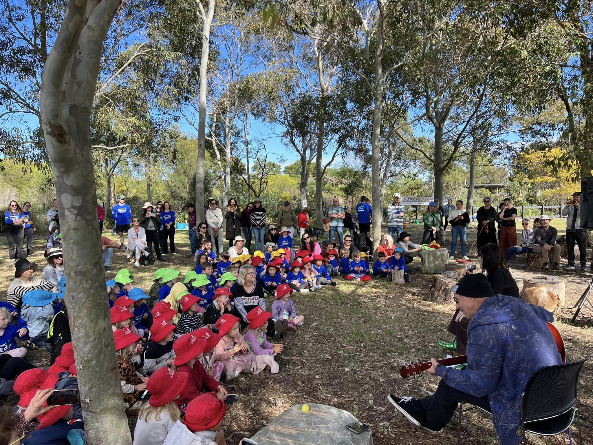 Hundreds gather to celebrate National Tree Day around Sydney