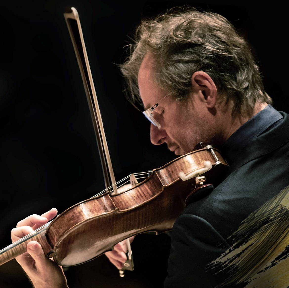 Polina Leschenko and the ACO perform Chopin