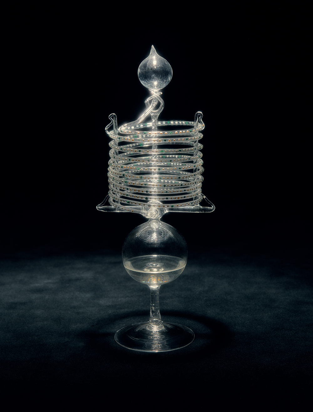 1001 Remarkable Objects in one remarkable book